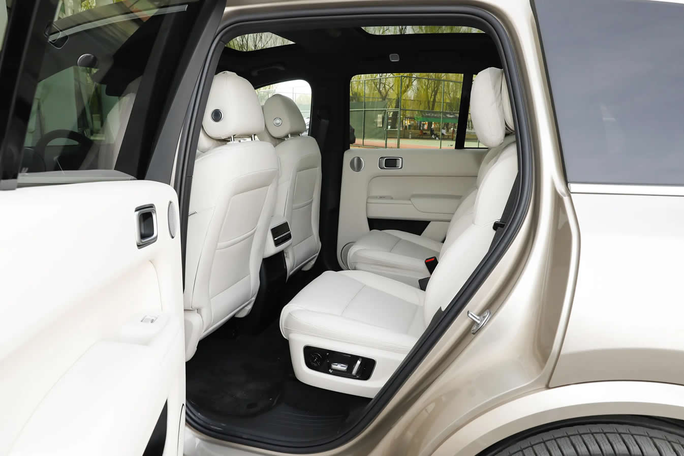 Quantum EV